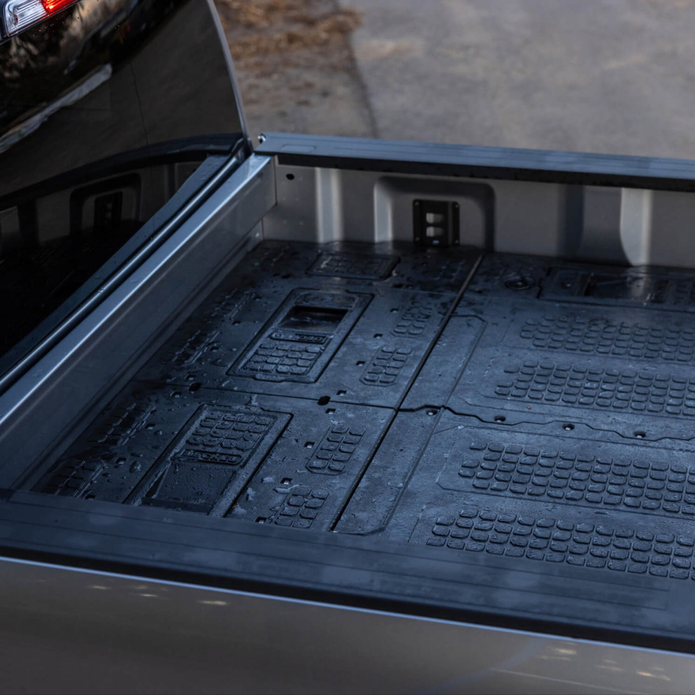 8ft Load Floor | DECKED®